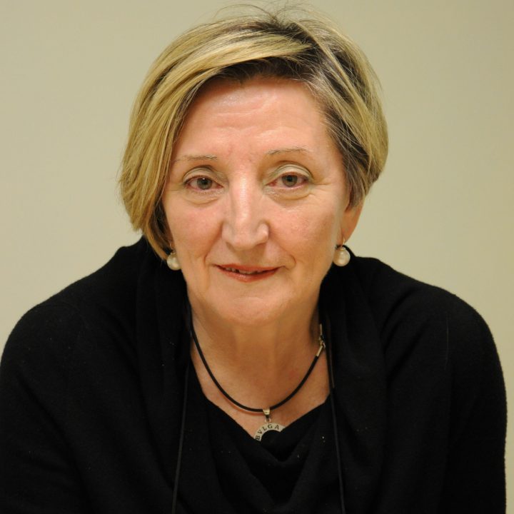 Anna Lluch avui al “programa de ràdio sense ràdio” – Acció Cultural del ...